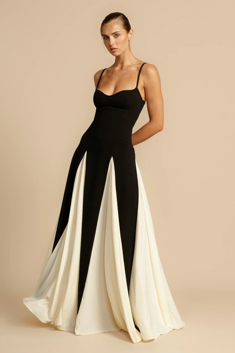 ARCINA ORI – Curated Collection